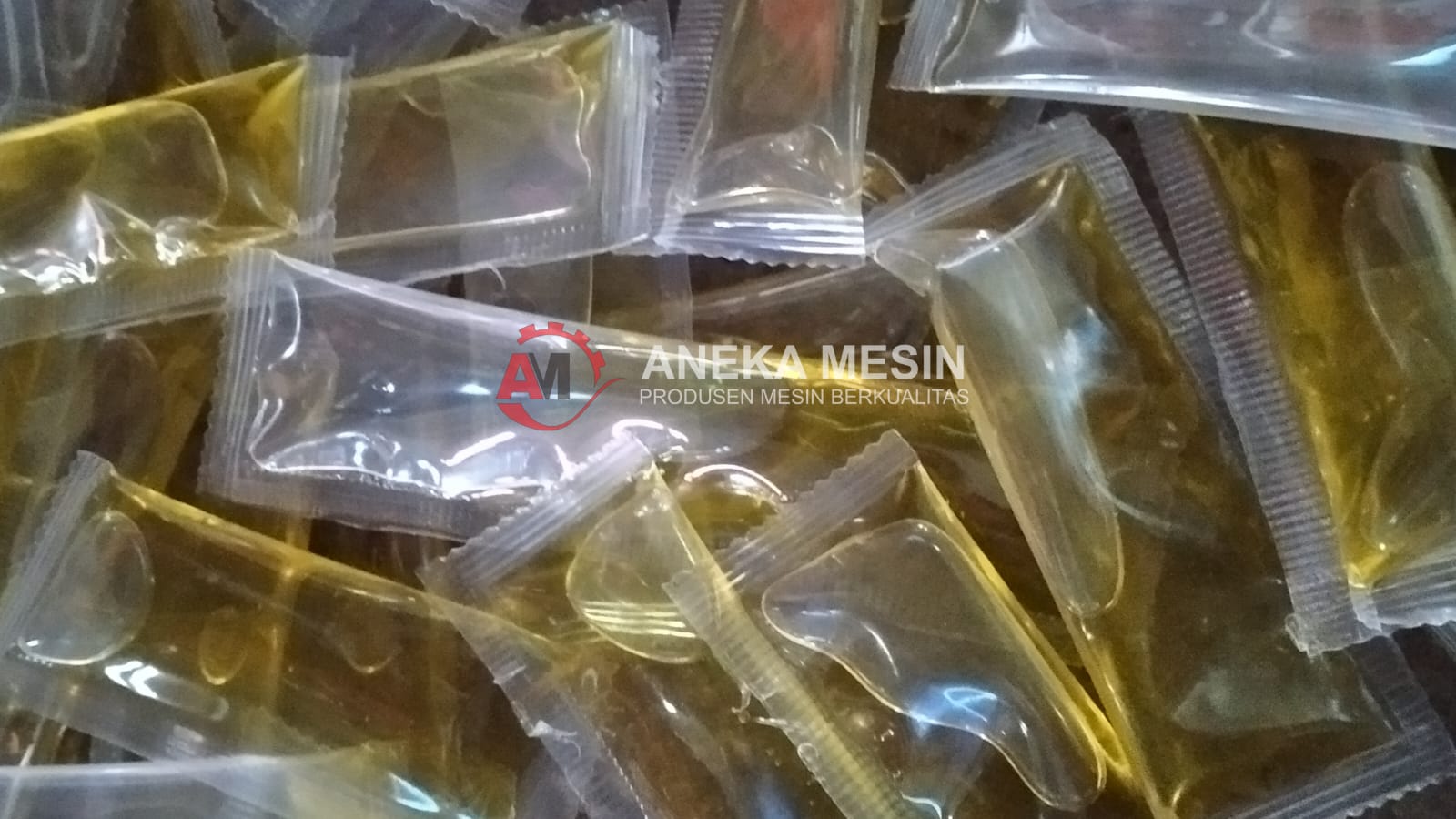 Oil Packing Machine